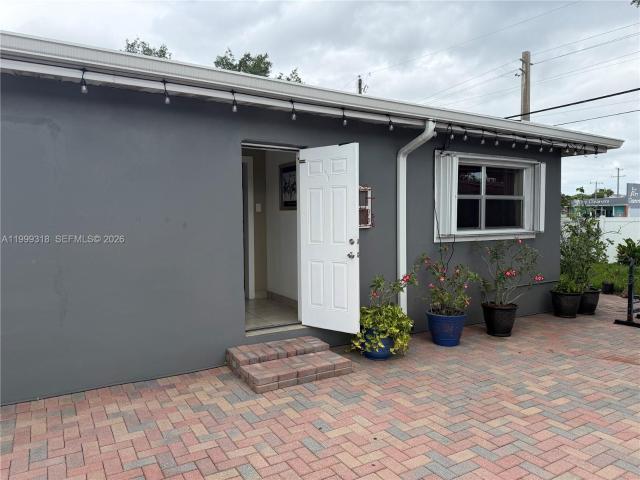 414 SW 2nd Ter, Dania Beach, FL 33004 | MLS #A11999 | Compass