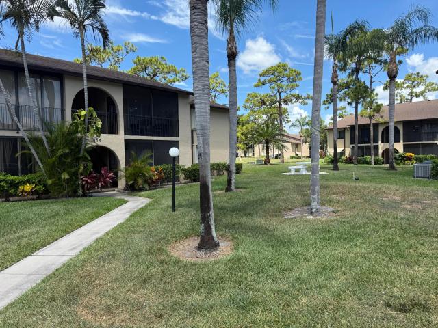 414 Pine Glen Ln, Unit B1, Greenacres, FL 33463 | MLS #R11099