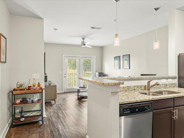 414 Rosedale Ave # 209