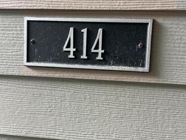 414 Ravens Crest Drive