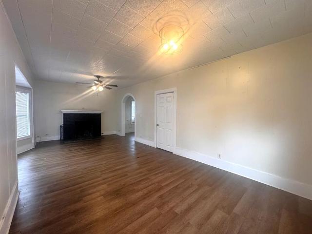 414 W 4th Street