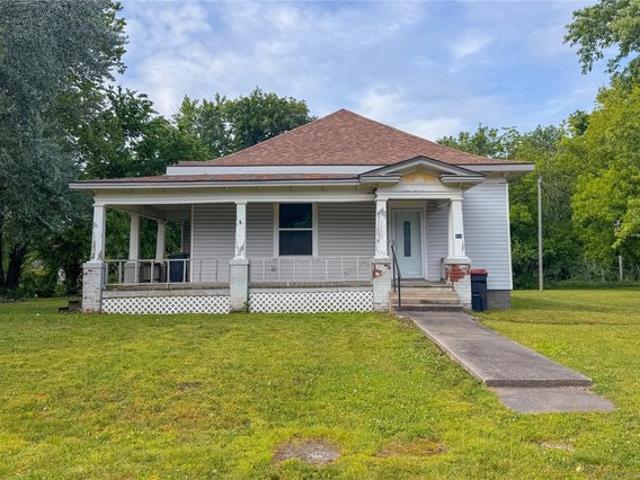 414 W 7th St, Chelsea, OK 74016