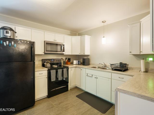414 W Young High Pike