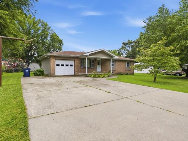 414 W Cooper St, Buffalo, MO 65622