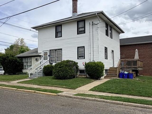 414 W Kings Highway