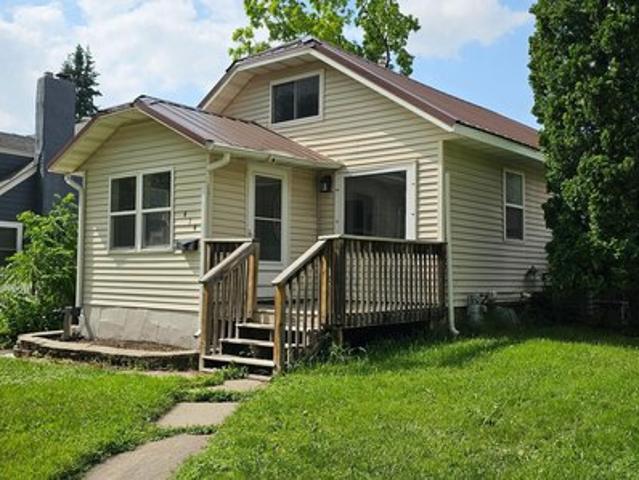 414 W Maple Ave, Fergus Falls, MN 56537