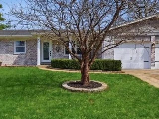 414 Westbrook Dr, O'Fallon, MO 63366