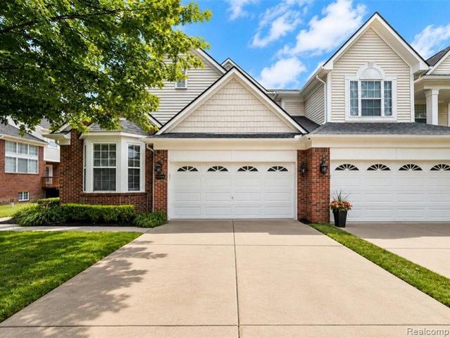41544 Oconnor Ln, Novi, MI 48377