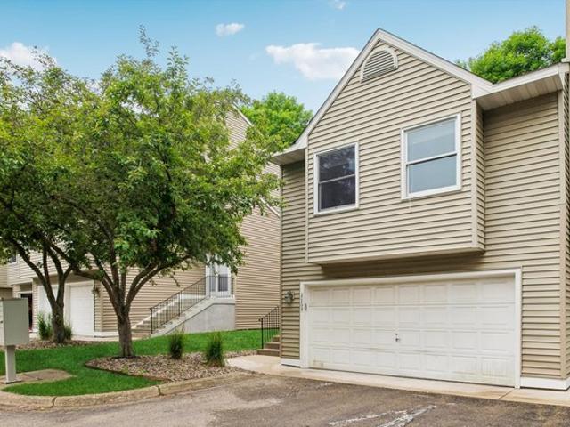 4154 Meadowlark Way, Eagan, MN 55122