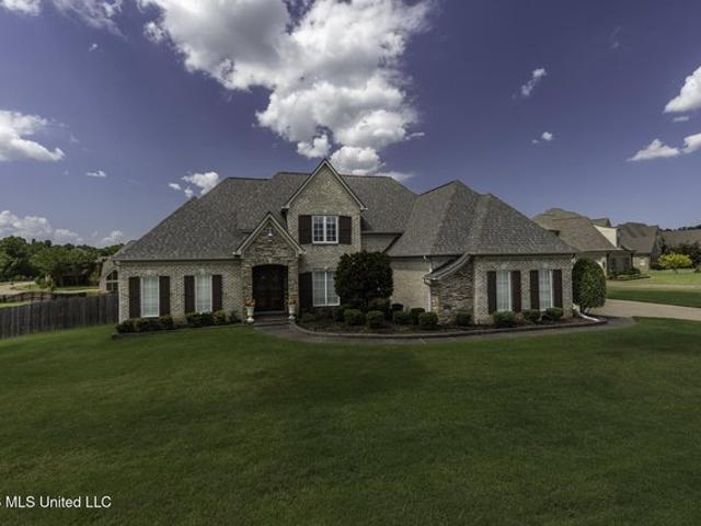 4155 Dawkins Farm Dr, Olive Branch, MS 38654