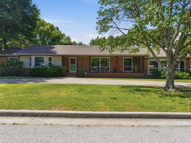 4156 E 43rd St, Tulsa, OK 74135