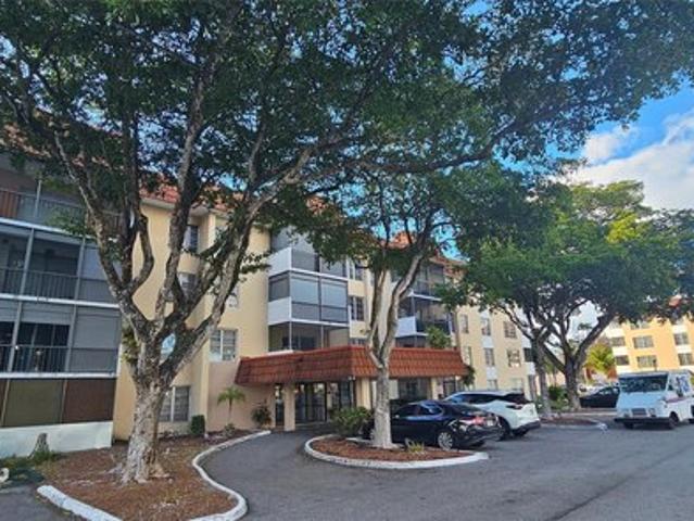4156 Inverrary Dr Apt 204, Lauderhill, FL 33319