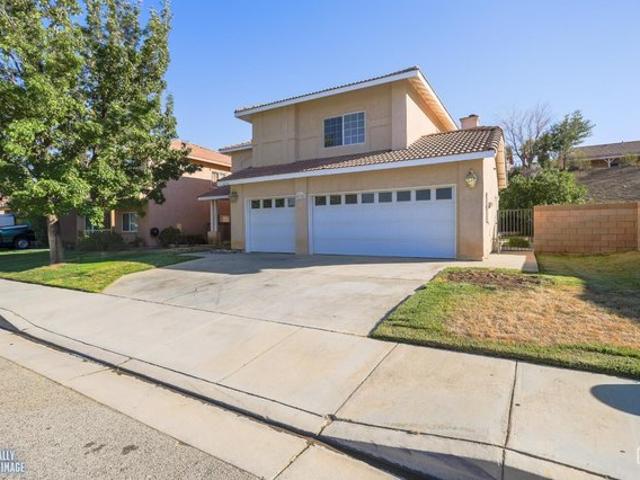 4156 Sungate Dr, Palmdale, CA 93551
