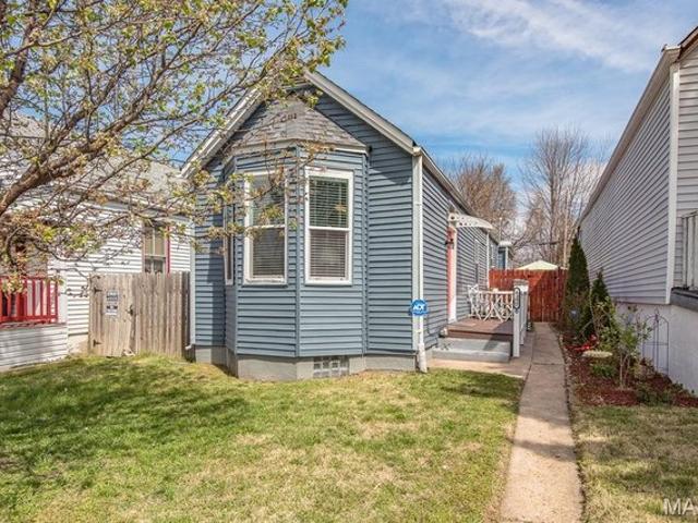 4157 Osceola St, Saint Louis, MO 63116