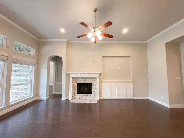4157 Chantilly Lane