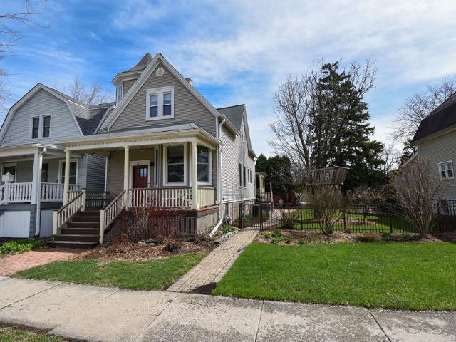 4157 Raymond Ave, Brookfield, IL 60513 | Compass