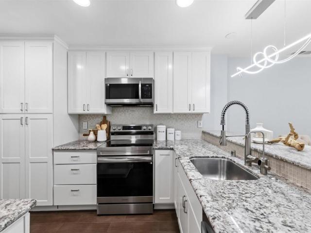 4159 Amberwood Cir