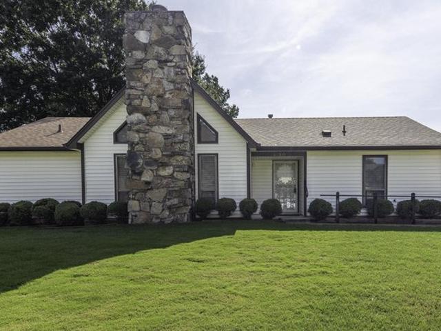4150 Mimosa Hill Ln, Bartlett, TN 38135