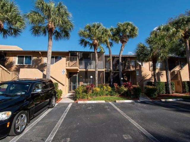 4150 Looking Glass Ln #3905, Naples, FL 34112