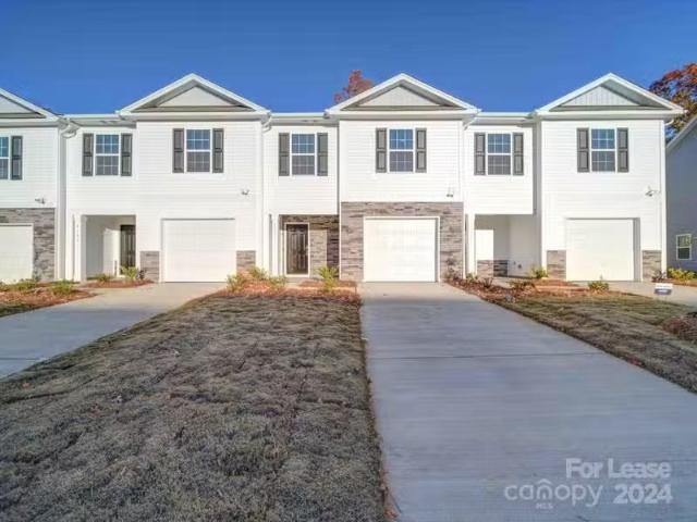 4151 Lurelin Lane, Charlotte, NC 28262