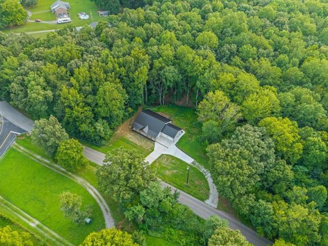 4151 Southside Rd, Southside, TN 37171