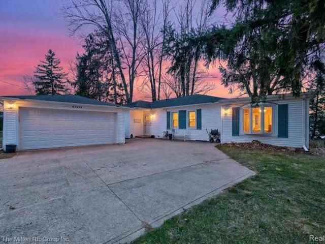 41529 S Interstate 94 Service Dr, Van Buren Township, MI 48111