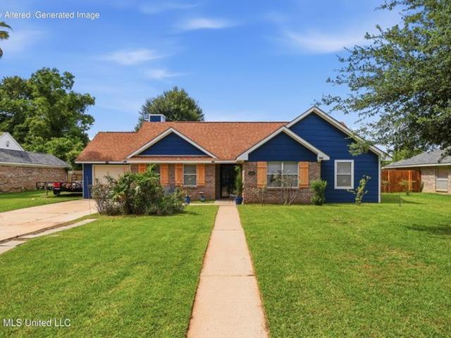 4152 Magnolia Pl, D'Iberville, MS 39540