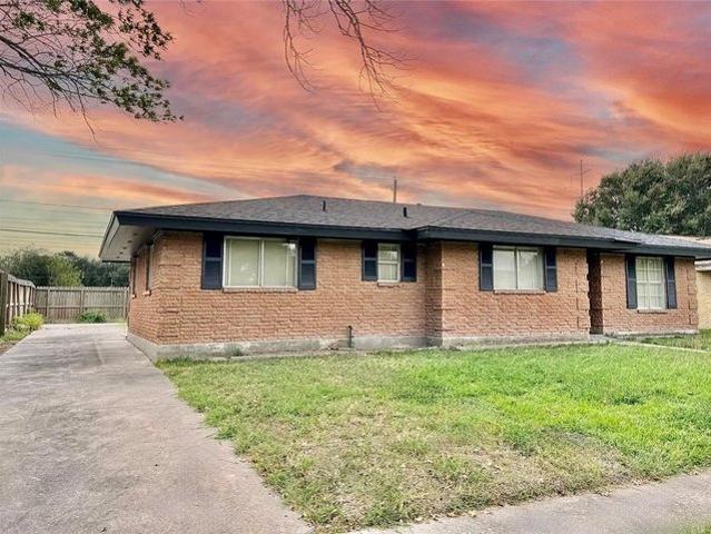 4153 Montego Dr, Corpus Christi, TX 78411