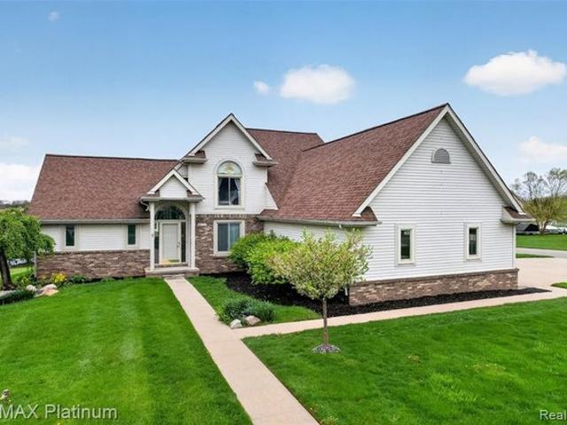 4153 Aster Blvd, Genoa Township, MI 48843