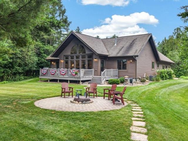 4153 Pine Point Dr, Rhinelander, WI 54501
