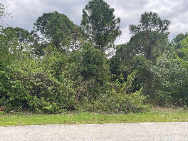 4153 SW Webb St, Port Saint Lucie, FL 34953