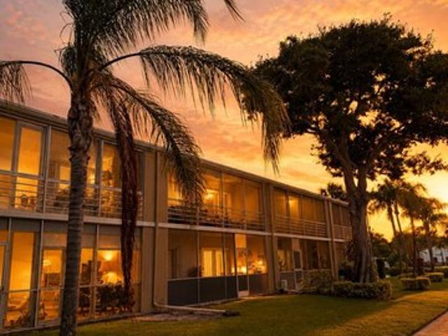 415U S Highway 1 Unit 203, North Palm Beach, FL 33408