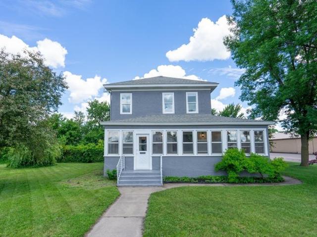 415 1st Ave NE, Little Falls, MN 56345