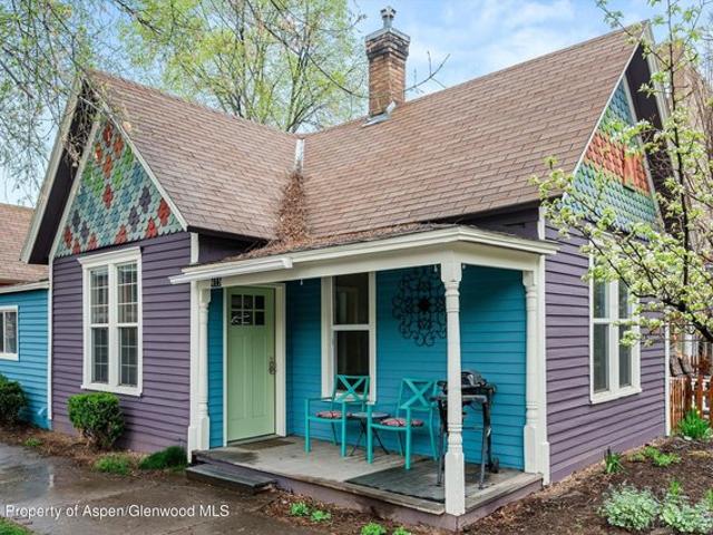 415 8th St, Glenwood Springs, CO 81601