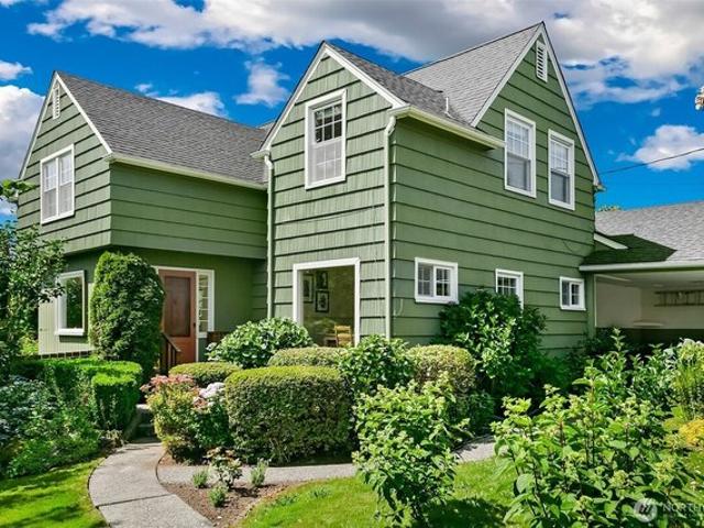 415 9th St, Snohomish, WA 98290