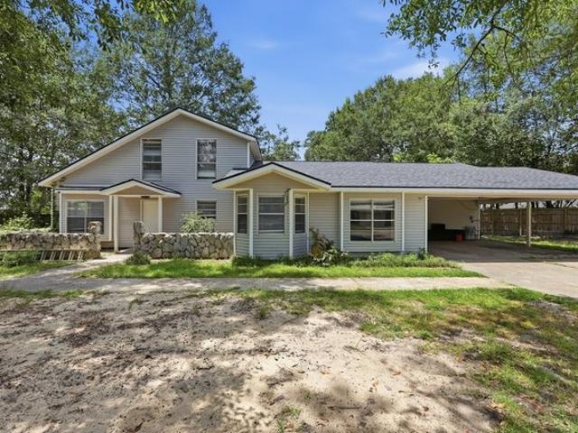 415 County Road 758, Buna, TX 77612