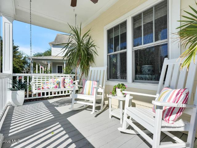 415 Cades Trail
