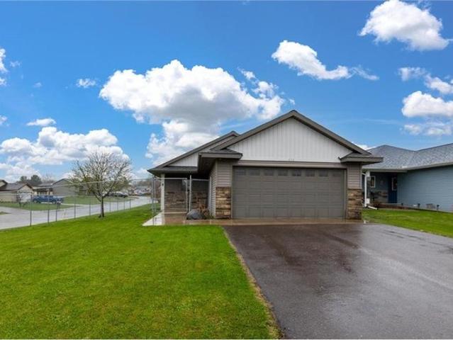 415 Cardinal St, Mora, MN 55051