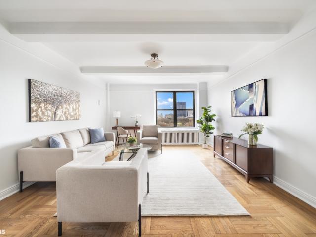 415 Central Park West, New York, NY