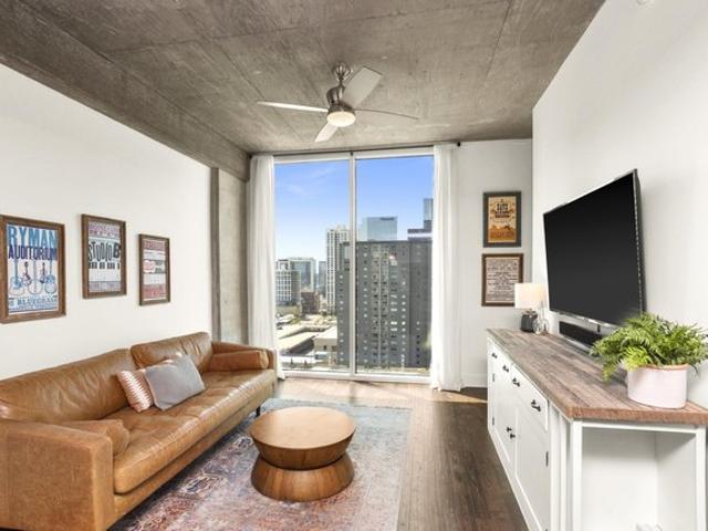 415 Church St Apt 1608, Nashville, TN 37219