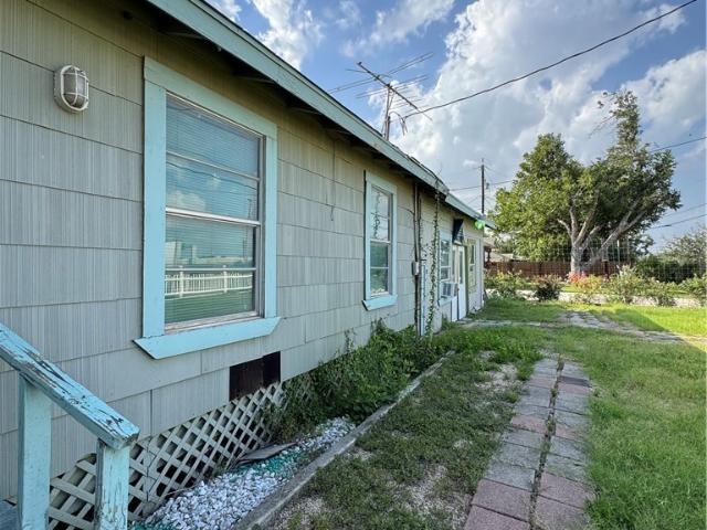 415 Creswell Drive