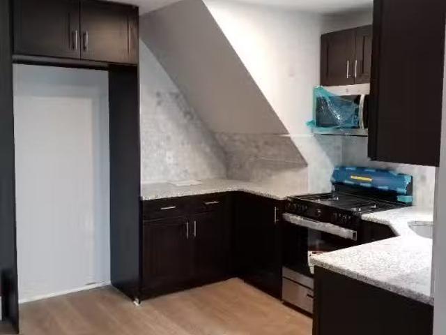 415 Crosby 2ND FLR 415 Crosby Ave #2