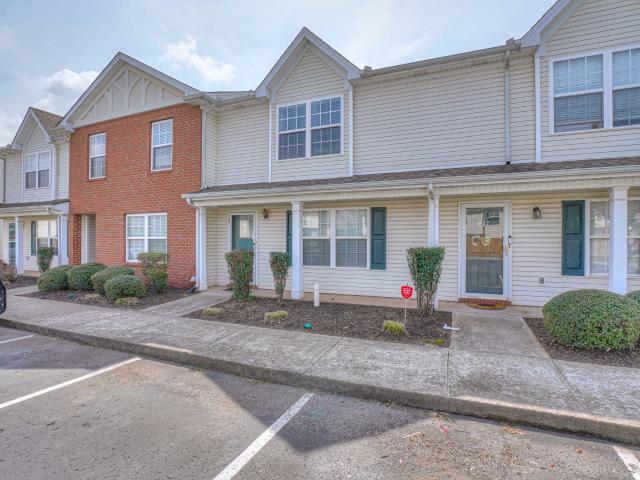 415 Arapaho Dr
