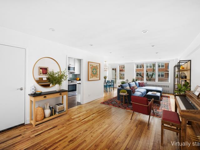 415 ARGYLE Road 2/3L