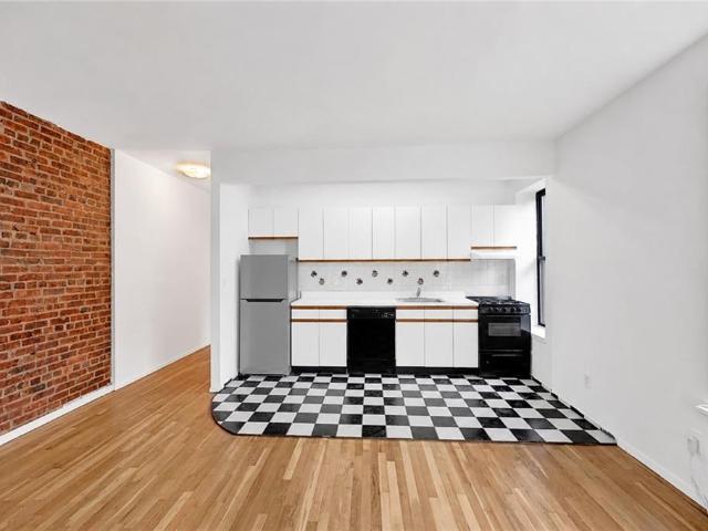 415 Avenue C # 3A