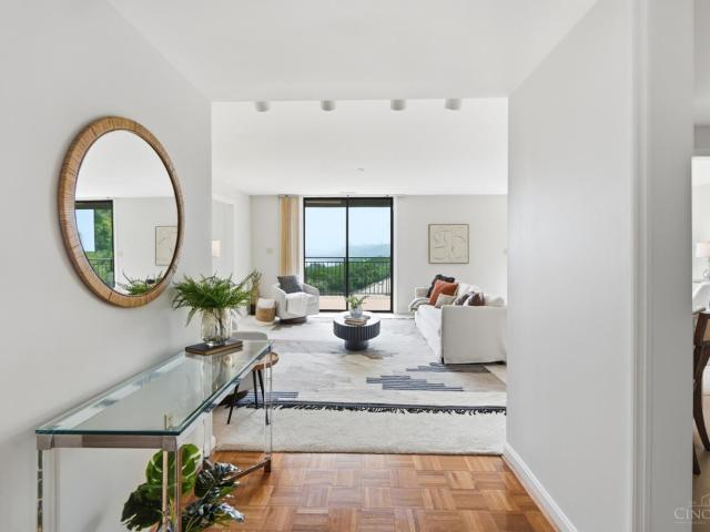 415 Bond Place