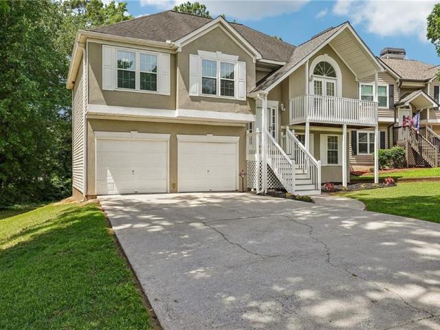 415 Bimini Court SW