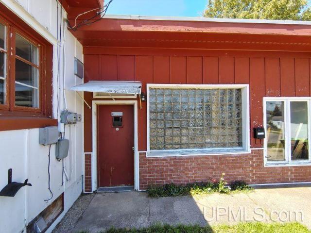 415 Birch Street