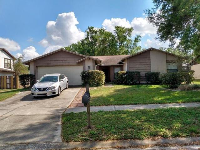 415 Bloomingfield Dr, Brandon, FL 33511