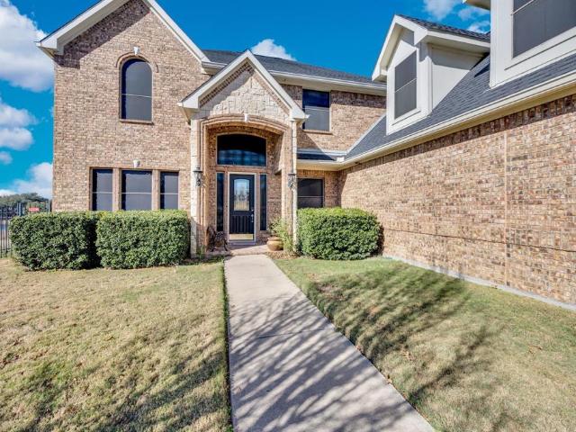 415 Breezeway Ct, Cedar Hill, TX 75104 | MLS #21158
